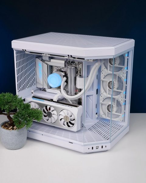 Hyte Y70 White - Unique Build - Battlerigs